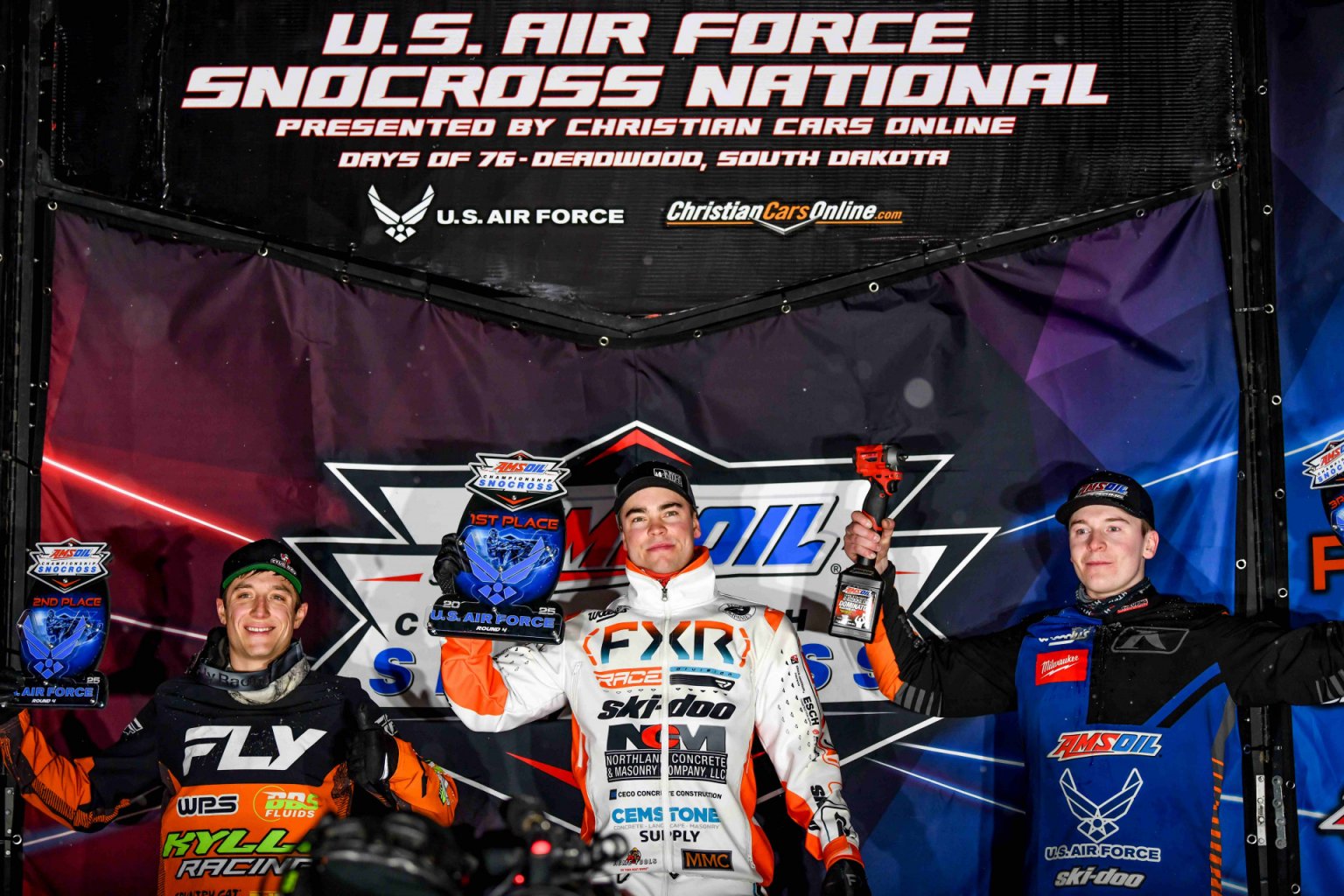 Ishoel Triumphant in Return to Deadwood | AMSOIL Championship Snocross